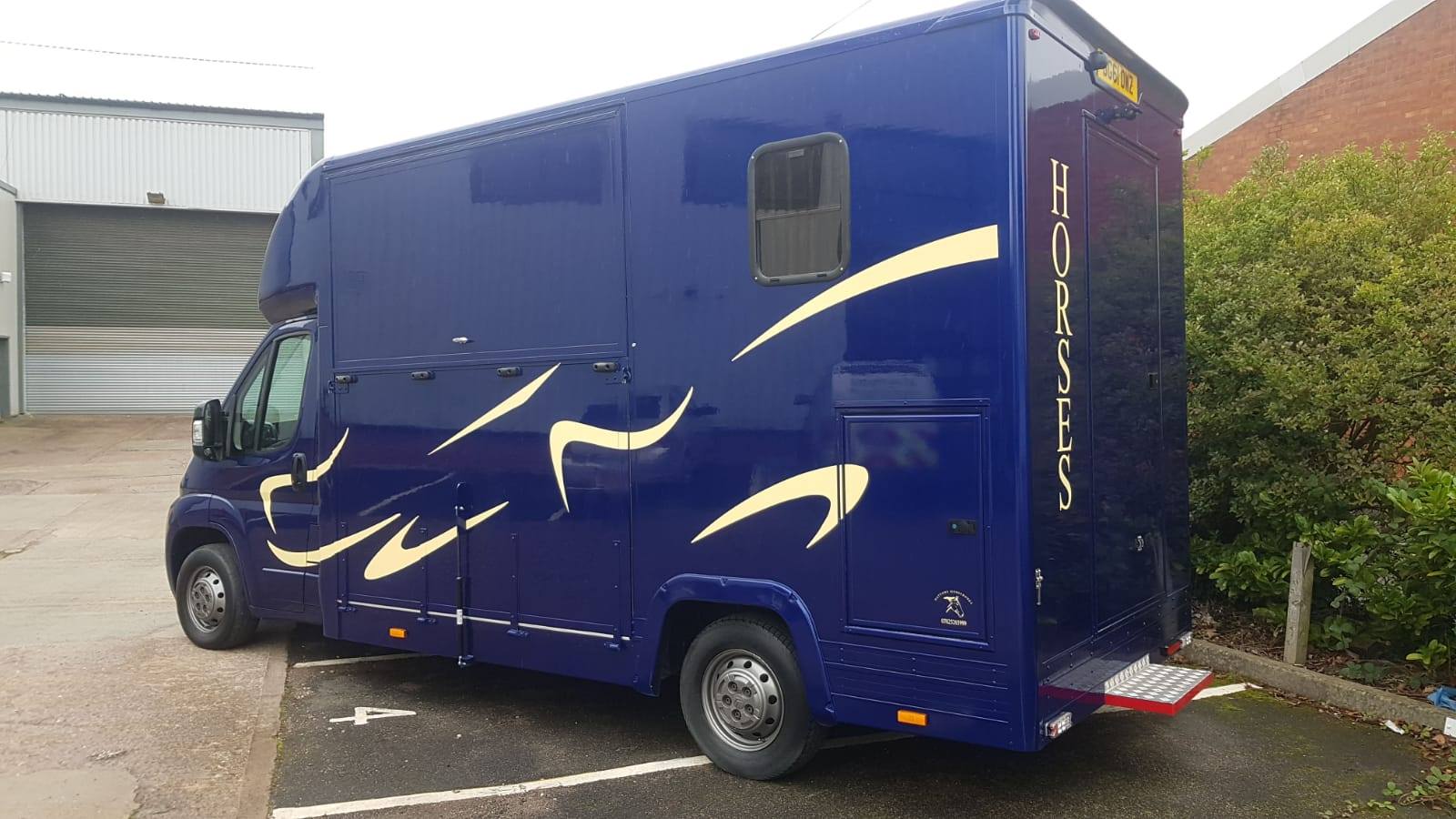 3.5 Tonne Horsebox - Ruby Rose Horseboxes