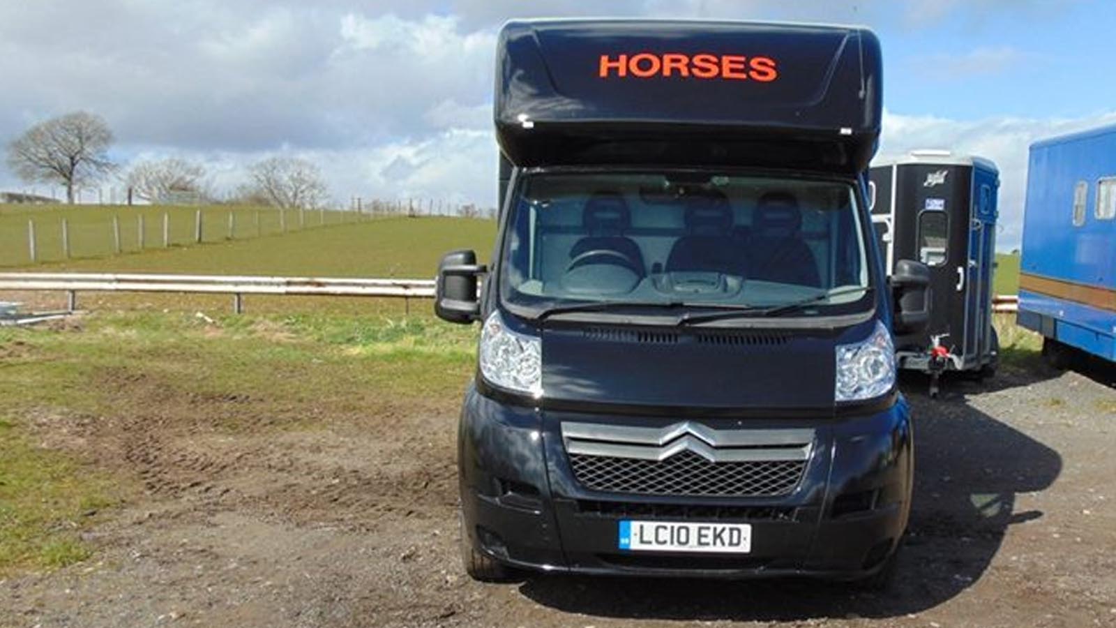 Horse Lorry - Ruby Rose Horseboxes
